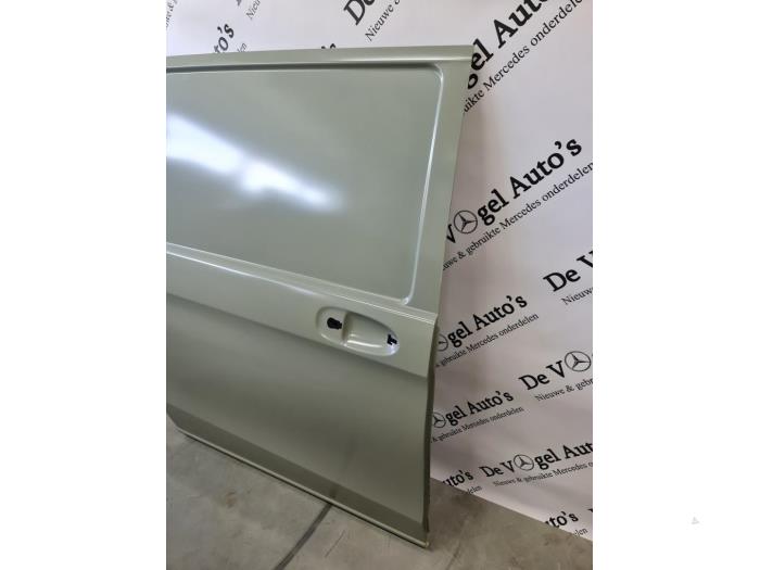 Sliding door, right Mercedes Vito 9999 - A4477304700