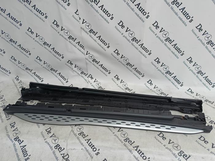 Foot board set left+right Mercedes GLC Coupe 2.0 300 16V 4-Matic ...