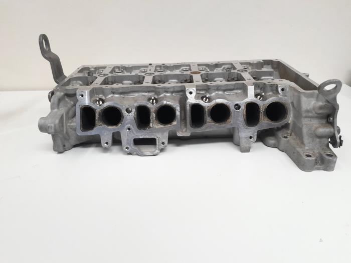 Cylinder head BMW 1 serie 116d 2.0 16V - 11127810463 N47T