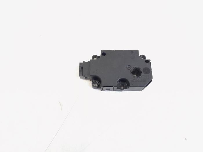 Heater valve motor Mercedes A 1.6 A-200 16V - A2469064400 DENSO