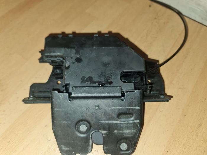 Tailgate lock mechanism BMW X5 3.0d 24V - 51248408492