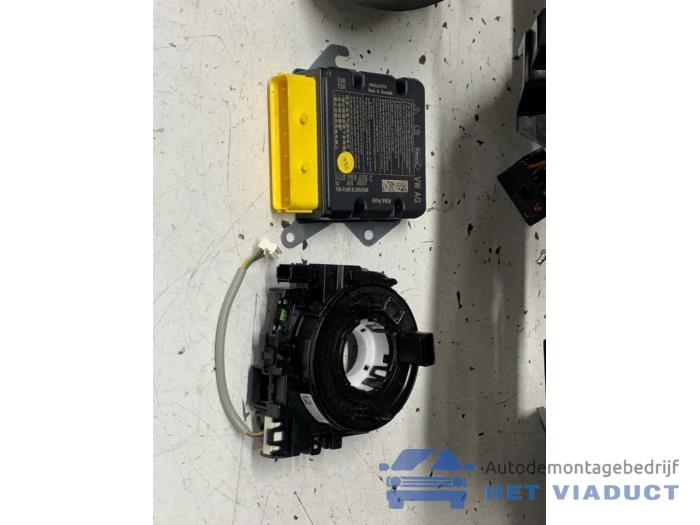 Airbag set + dashboard Volkswagen Golf VII 1.2 TSI BlueMotion 16V ...