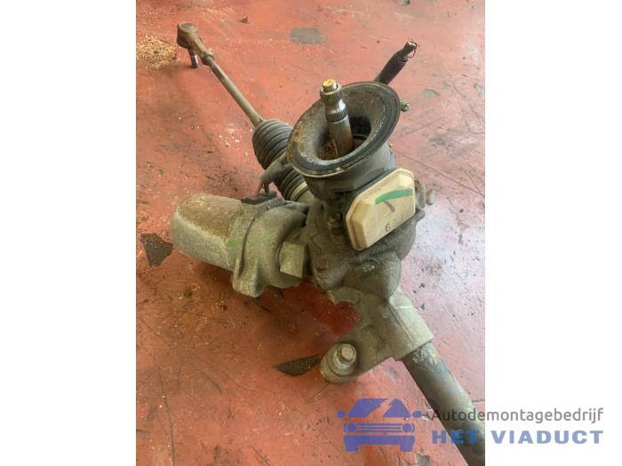 Steering box Suzuki Swift 1.3 VVT 16V - SUZUKISWIFT SHOWA