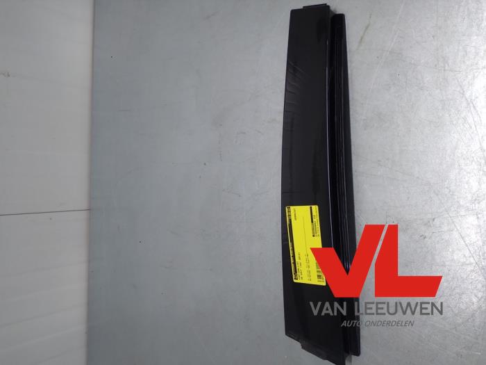 Embellecedores de puerta con número de artículo 5K6839902 stock