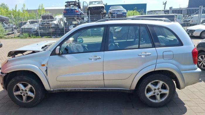 Toyota RAV4 2.0 16V VVT-i 4x4 Salvage vehicle (2002, Gray)