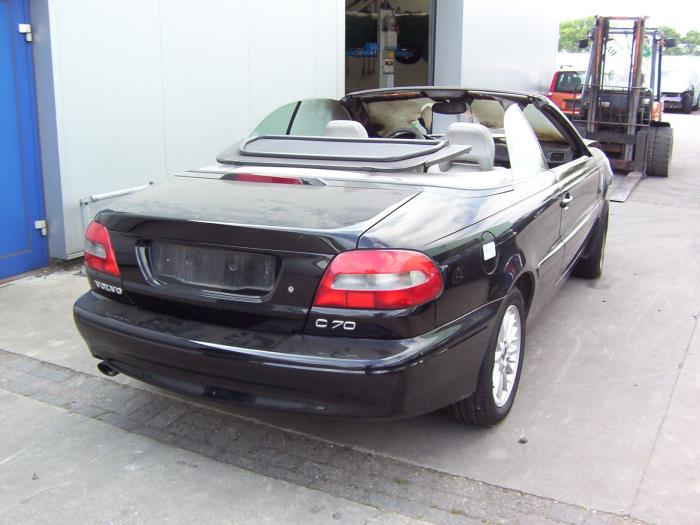 Volvo C70 2.0 T 20V Salvage vehicle (2000, Black)