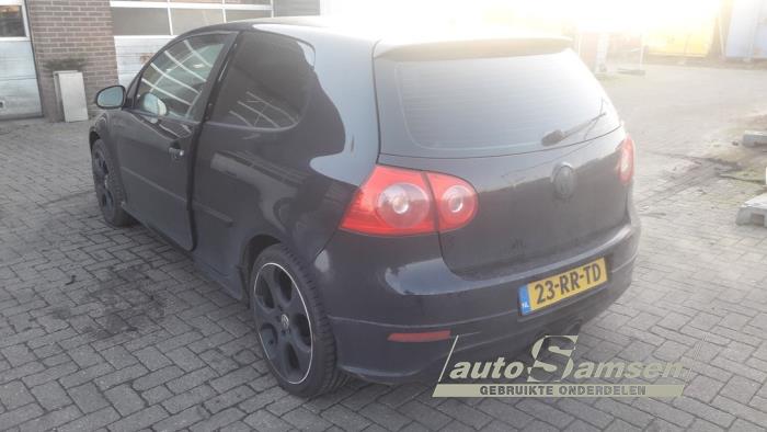 Volkswagen Golf V 1.6 FSI 16V Damaged vehicle (2005, Black)