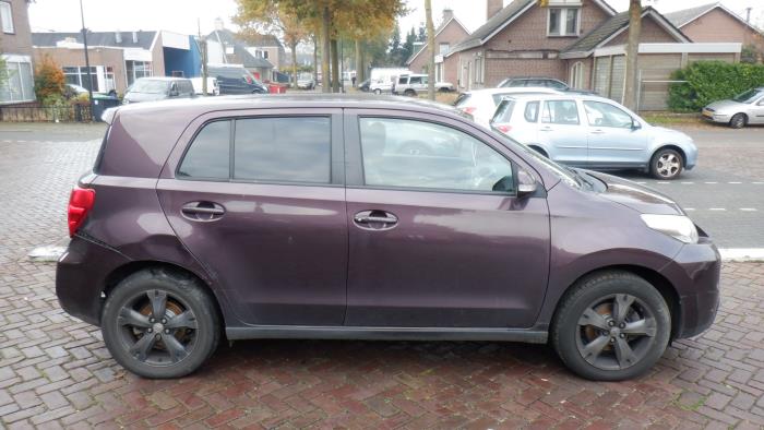 Toyota Urban Cruiser 1.33 Dual VVT-I 16V 2WD Épave (2011, Violet)