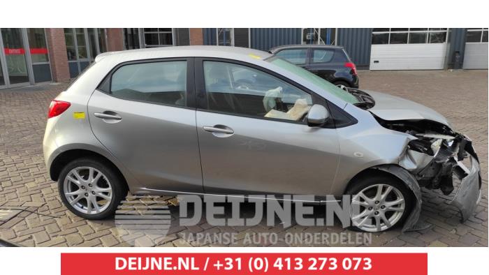 Mazda 2 1.3 16V S-VT Salvage vehicle (2010, Gray)