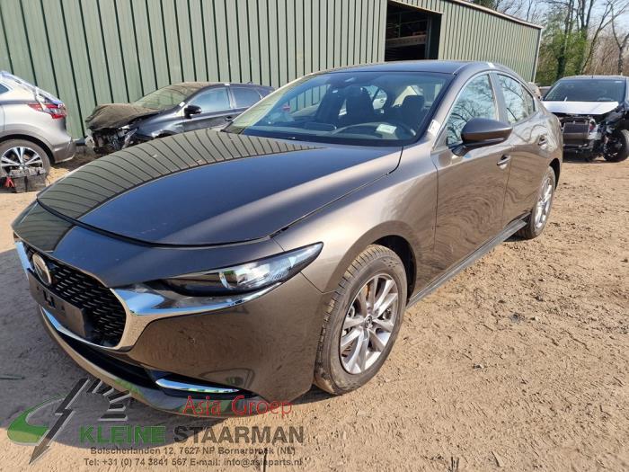 Mazda 3 2.0 SkyActiv-X M Hybrid 16V Salvage vehicle (2019, Dark, Brown)