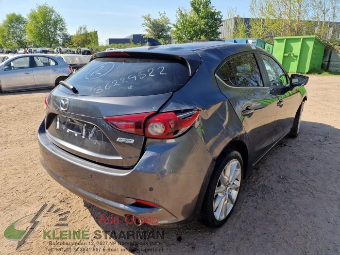 Mazda 3 2.2 SkyActiv-D 150 16V Épave (2017, Gris)
