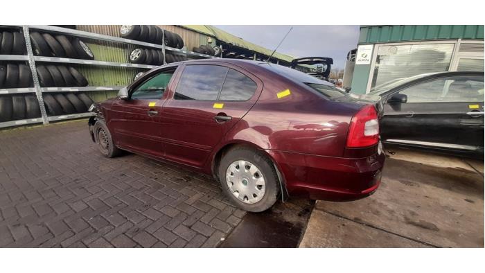 Skoda Octavia 1.2 TSI Salvage vehicle (2010, Dark, Red)