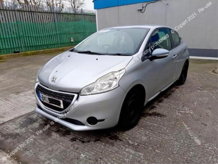 Peugeot 208 I 1.0 Vti 12V PureTech Épave (2013, Gris)