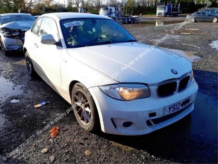 BMW 1 serie 120i 16V Vehículo de desguace (2012, Blanco)