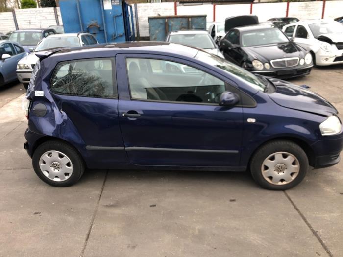 Volkswagen Fox 1.2 Salvage vehicle (2005, Blue) Gebr Opdam B.V.