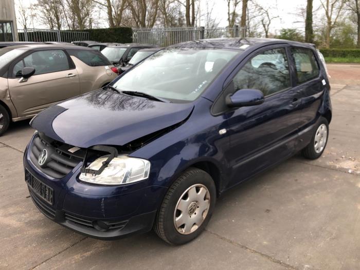 Volkswagen Fox 1.2 Salvage vehicle (2005, Blue) Gebr Opdam B.V.