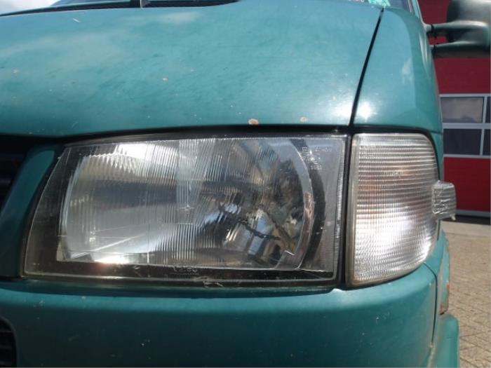 Volkswagen Transporter/Multivan T4 2.5 TDI Salvage vehicle (1998, Green)