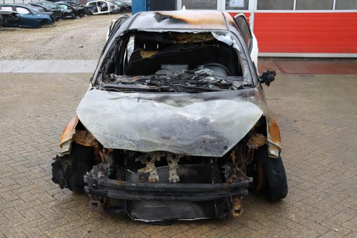 Toyota Yaris IV 1.5 12V Hybrid Salvage vehicle (2023, White)
