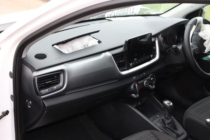 Kia Stonic 1.0i T-GDi 12V Salvage vehicle (2022, White)