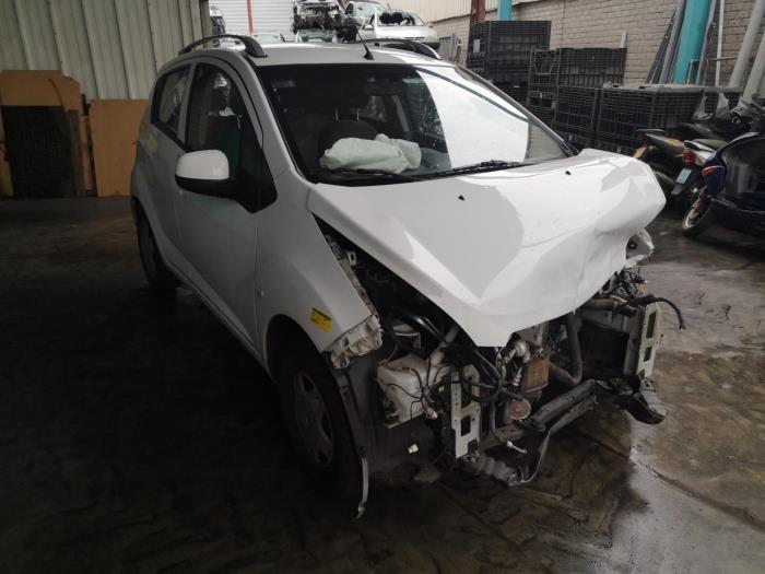 Chevrolet Spark 1.0 16V Bifuel Salvage vehicle (2012, White)