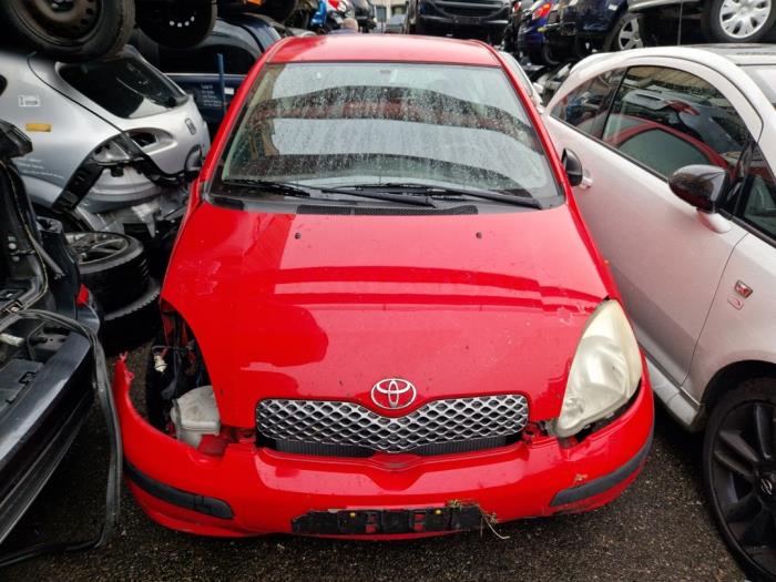 Toyota Yaris 1.4 D-4D Salvage vehicle (2005, Red) Binckhorst BV