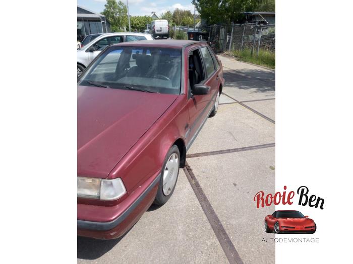 Volvo 440 1.8 i DL/GLE Voiture accidentée (1994, Rouge)