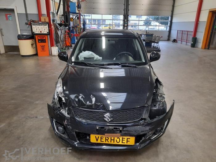 Suzuki Swift 1.2 16_ Salvage vehicle (2016, Black)