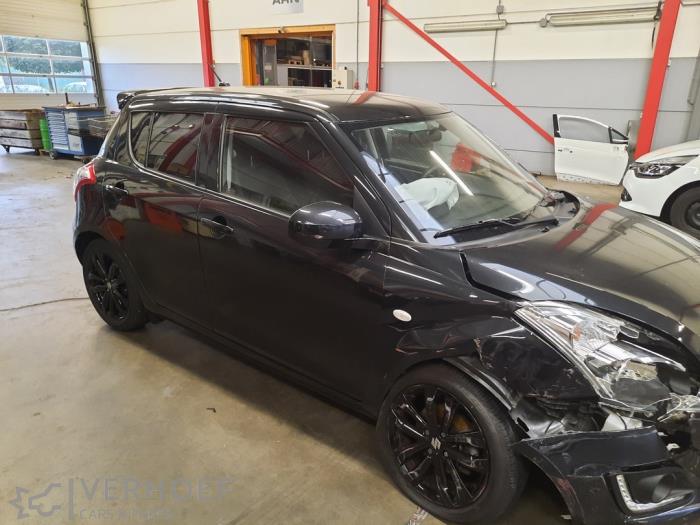 Suzuki Swift 1.2 16_ Salvage vehicle (2016, Black)