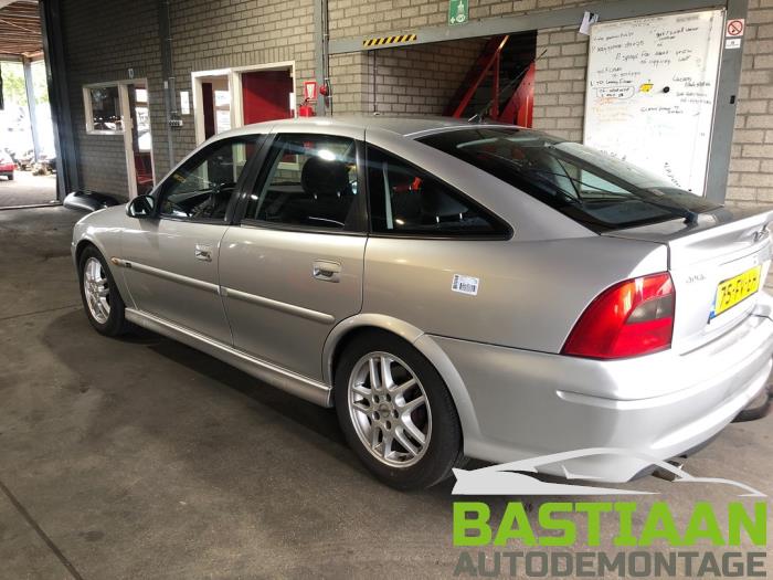 Opel Vectra Salvage vehicle (2000, Gray) Bastiaan Autodemontage