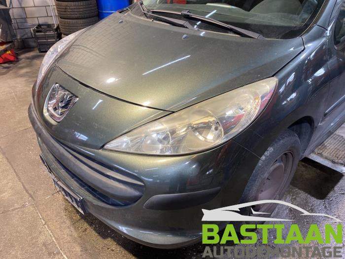 Peugeot 207/207+ 1.4 16V VTi Épave (2007, Gris)