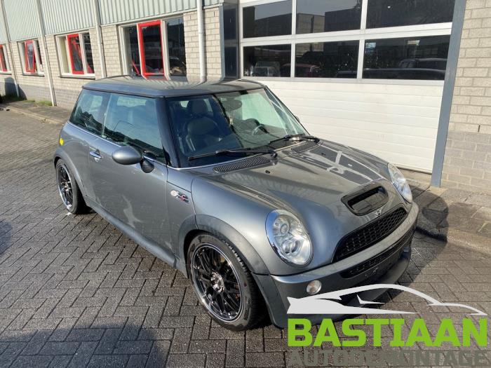Mini Mini Cooper S 1.6 16V Salvage vehicle (2004, Gray)