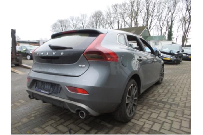 Volvo V40 2.0 D2 16V Vehículo de desguace (2015, Metálico, Gris ...