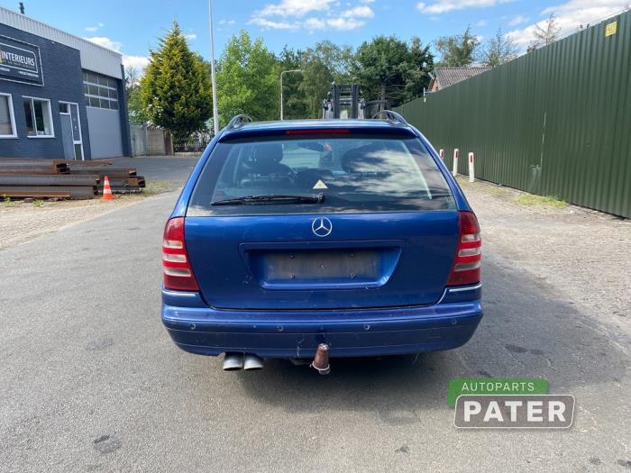 Mercedes C Combi 2.2 C-200 CDI 16V Salvage vehicle (2004, Blue)