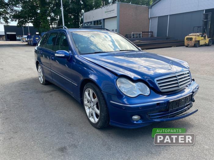 Mercedes C Combi 2.2 C-200 CDI 16V Salvage vehicle (2004, Blue)