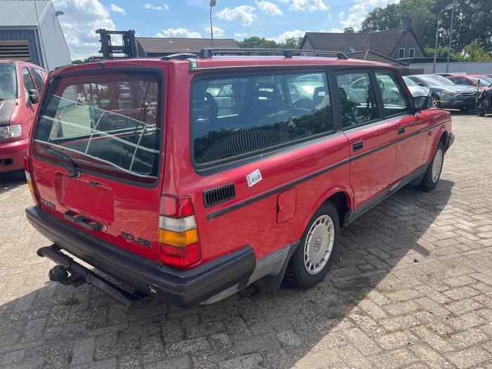 Volvo 240/245 240 Polar Salvage vehicle (1993, Red)