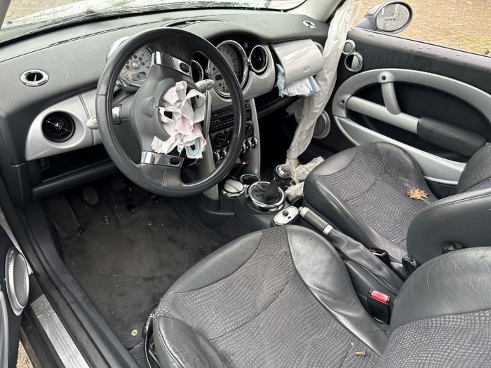 Mini Mini One/Cooper 1.6 16V Cooper Salvage vehicle (2001, Gray)