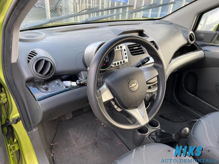 Chevrolet Spark 1.0 16V Bifuel Damaged vehicle (2010, Green)