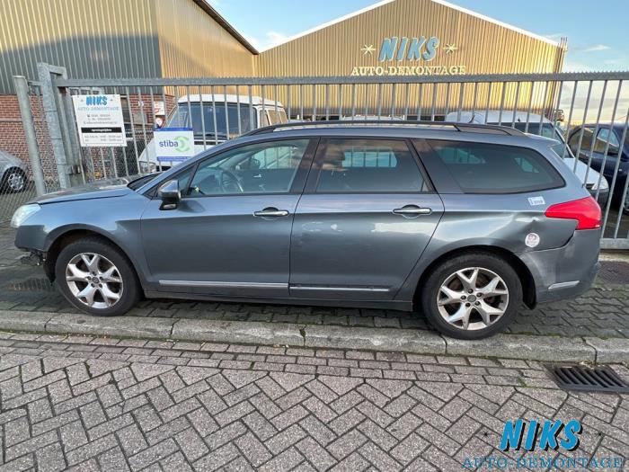 Citroen C5 III Tourer 1.6 HDiF 16V Salvage vehicle (2008, Gray)