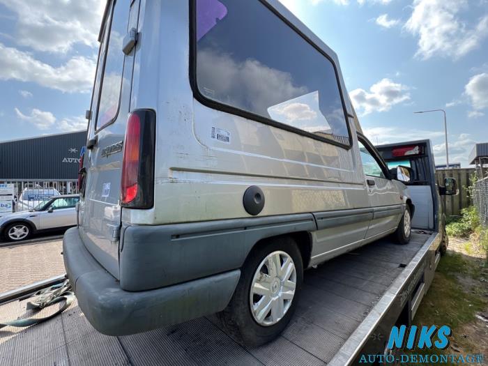 Renault Express/Rapid/Extra 1.4i Salvage vehicle (1998, Gray)