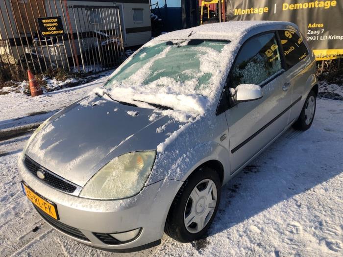 Ford Fiesta 5 1.3 Salvage vehicle (2005, Gray)