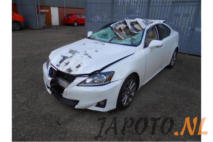Lexus IS 250 2.5 V6 24V Salvage vehicle (2011, White)