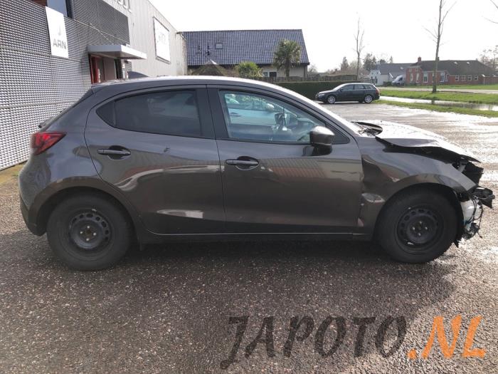 Mazda 2 1.5 SkyActiv-G 90 Salvage vehicle (2017, Gray)