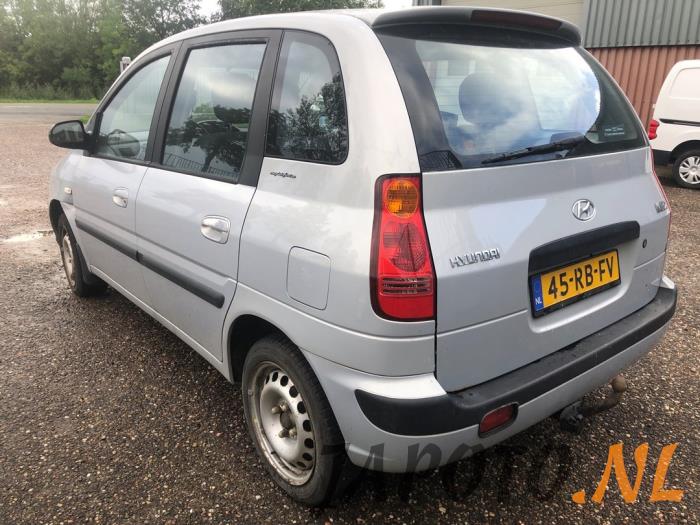 Hyundai Matrix 1.6 16V Salvage vehicle (2005, Gray)