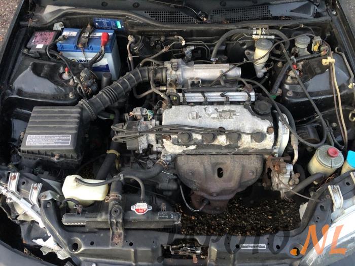 Honda Civic 1.6 ESi 16V Schrottauto 1995 Schwarz