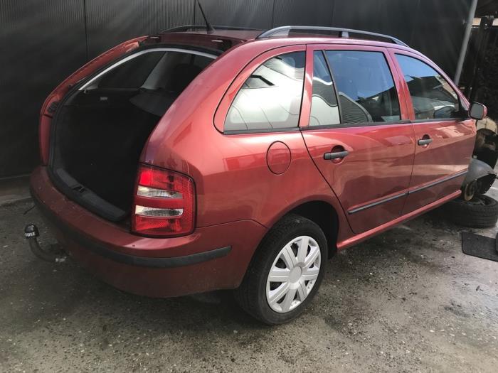 Skoda Fabia 1.4i 16V Épave (2003, Orange) Poolman autodemontage