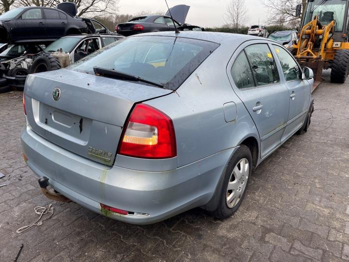 Skoda Octavia 1.6 TDI Greenline Salvage vehicle (2010, Light, Blue)