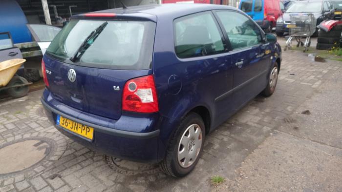 Volkswagen Polo IV 1.4 16V Salvage vehicle (2002, Blue)