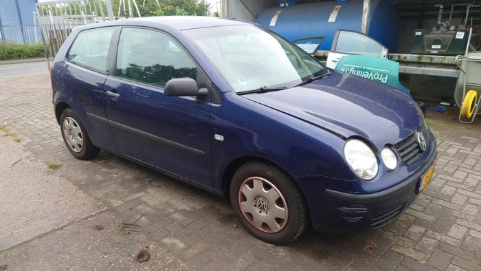 Volkswagen Polo IV 1.4 16V Salvage vehicle (2002, Blue)