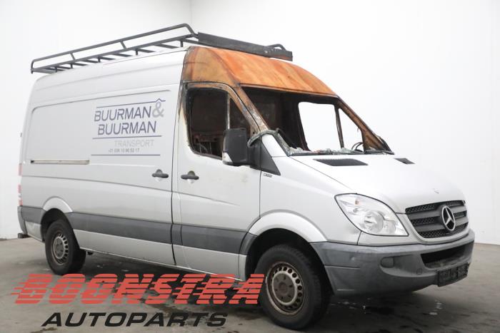Mercedes Sprinter 3t 213 CDI 16V Salvage vehicle (2010, Silver)