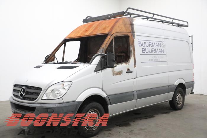 Mercedes Sprinter 3t 213 CDI 16V Salvage vehicle (2010, Silver)